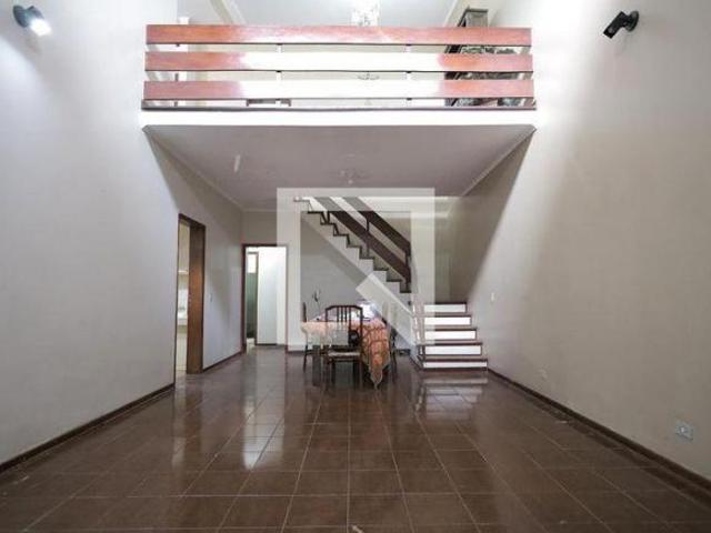 Casa à Venda Vila Assunção, 4 Quartos, 340 m2