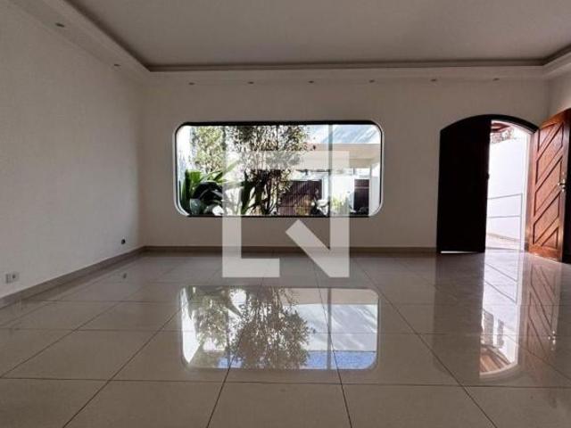 Casa à Venda Vila Assunção, 5 Quartos, 320 m2