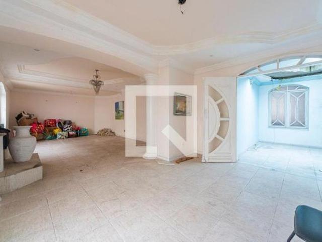 Casa à Venda Vila Assunção, 5 Quartos, 340 m2