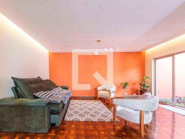 Casa à Venda Vila Assunção, 6 Quartos, 270 m2