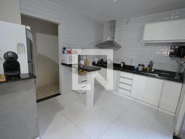 Casa à Venda Vila Bela, 3 Quartos, 200 m² Goiânia