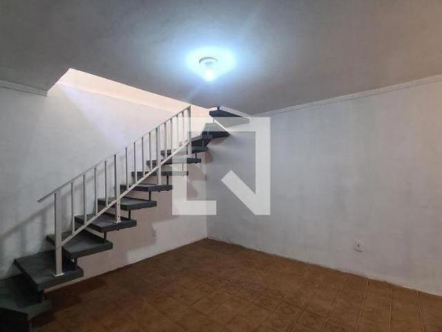 Casa à Venda Vila Califórnia, 2 Quartos, 131 m² São Paulo