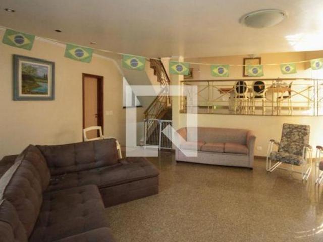 Casa à Venda Vila Califórnia, 3 Quartos, 400 m² São Paulo