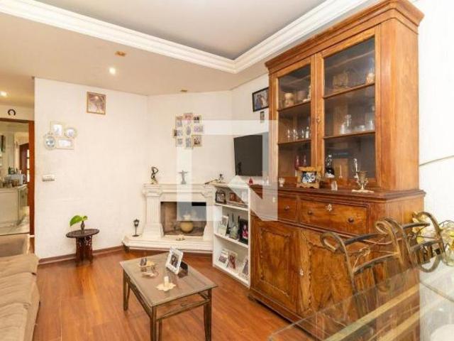Casa à Venda Vila Carmosina, 2 Quartos, 102 m2