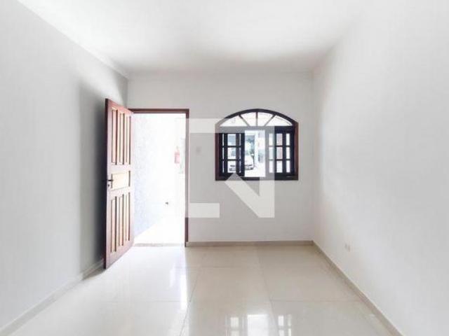 Casa à Venda Vila Carmosina, 2 Quartos, 70 m² São Paulo