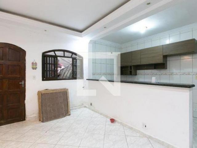 Casa à Venda Vila Carmosina, 5 Quartos, 220 m2