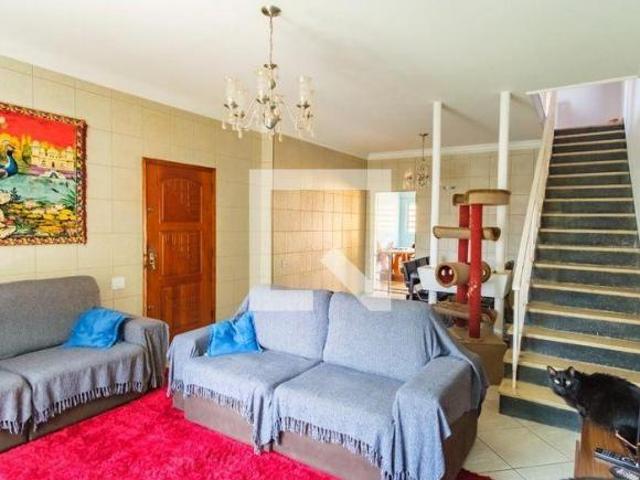 Casa à Venda Vila Carrão, 3 Quartos, 240 m² São Paulo