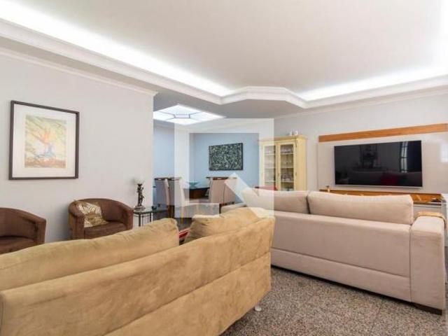 Casa à Venda Vila Carrão, 3 Quartos, 262 m2