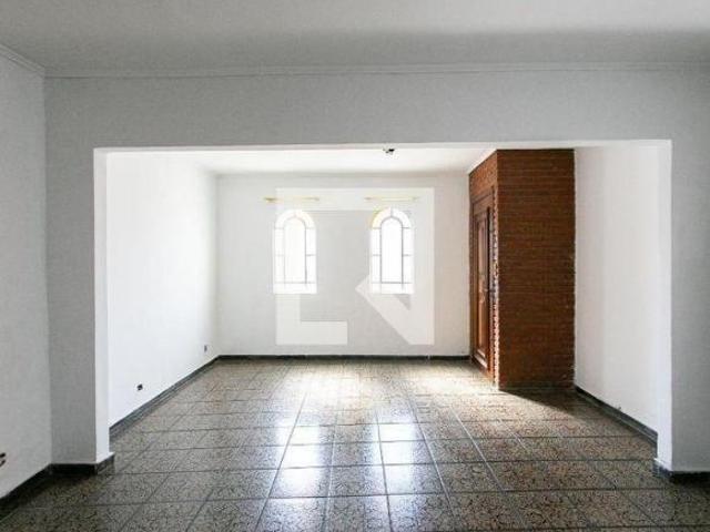 Casa à Venda Vila Carrão, 3 Quartos, 200 m2