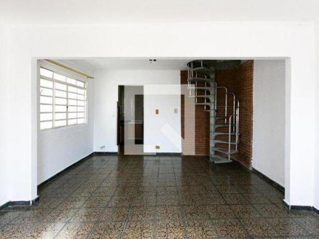 Casa à Venda Vila Carrão, 3 Quartos, 200 m² São Paulo