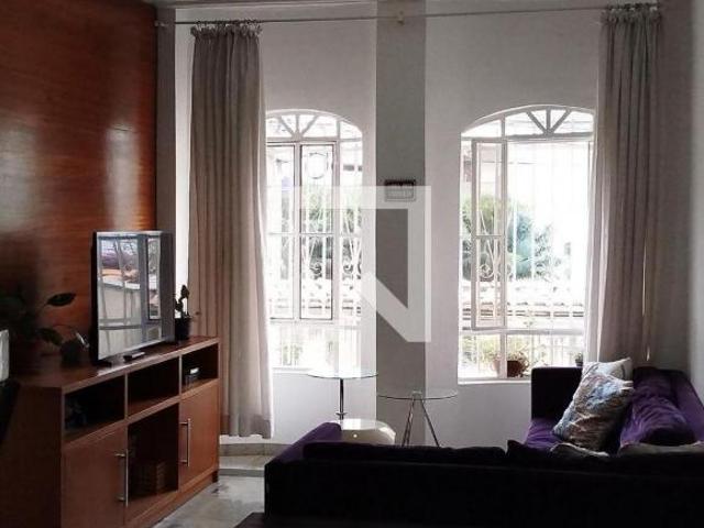 Casa à Venda Vila Carrão, 3 Quartos, 226 m2