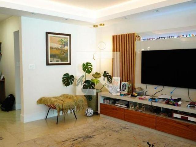 Casa à Venda Vila Carrão, 3 Quartos, 226 m² São Paulo