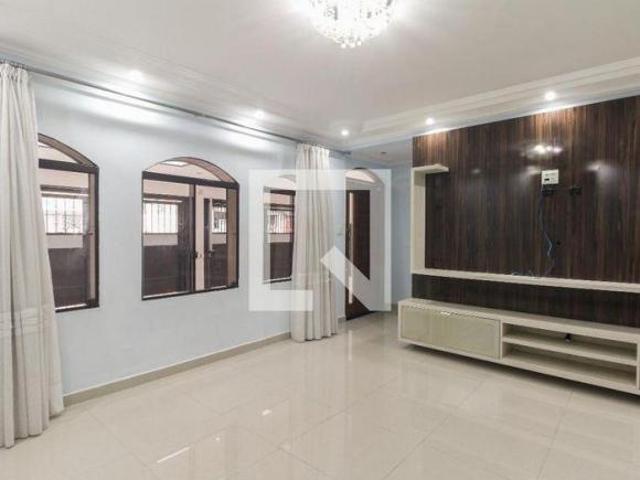Casa à Venda Vila Carrão, 3 Quartos, 300 m2