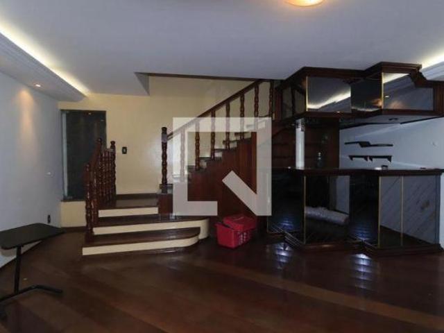 Casa à Venda Vila Carrão, 3 Quartos, 300 m2