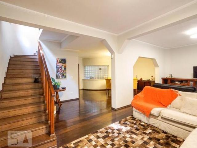 Casa à Venda Vila Carrão, 3 Quartos, 540 m² São Paulo