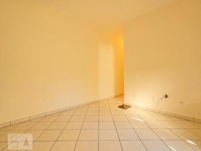 Casa à Venda Vila Carrão, 2 Quartos, 150 m2