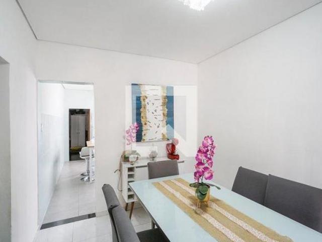 Casa à Venda Vila Carrão, 4 Quartos, 199 m² São Paulo