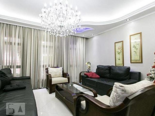 Casa à Venda Vila Carrão, 4 Quartos, 250 m2
