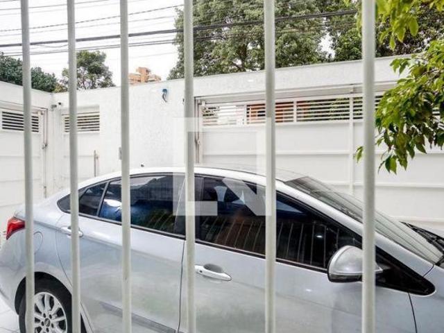 Casa à Venda Vila Carrão, 4 Quartos, 270 m2