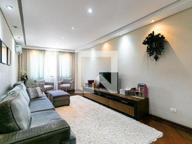 Casa à Venda Vila Carrão, 4 Quartos, 274 m² São Paulo