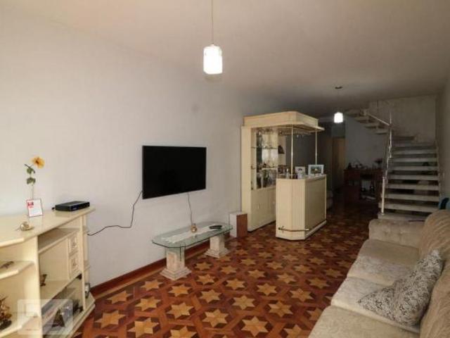Casa à Venda Vila Carrão, 4 Quartos, 200 m2