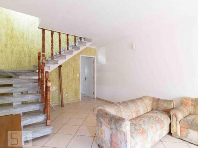 Casa à Venda Vila Carrão, 4 Quartos, 210 m² São Paulo