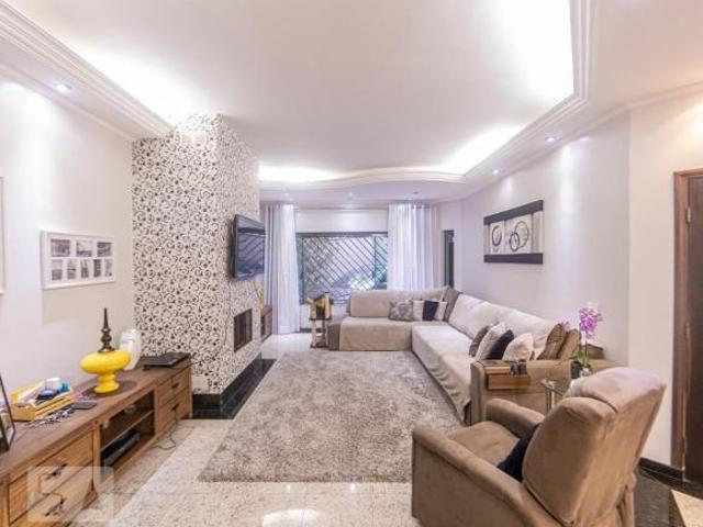 Casa à Venda Vila Carrão, 4 Quartos, 357 m² São Paulo