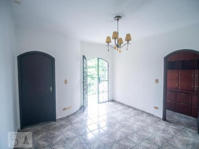 Casa à Venda Vila Carrão, 4 Quartos, 311 m² São Paulo