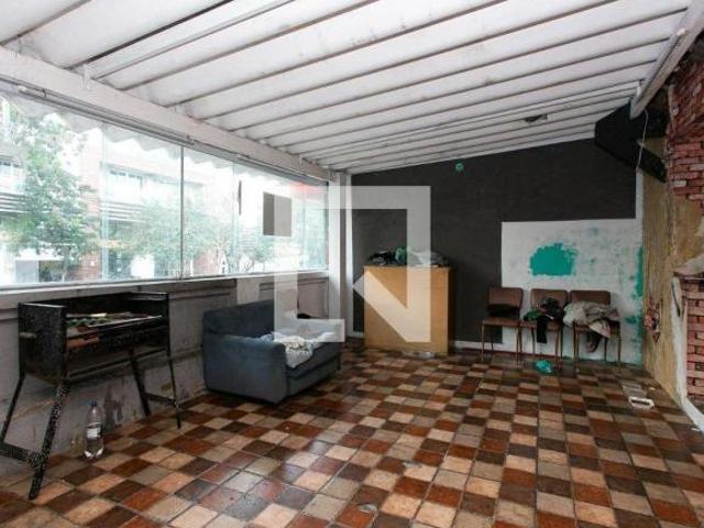 Casa à Venda Vila Carrão, 5 Quartos, 229 m2