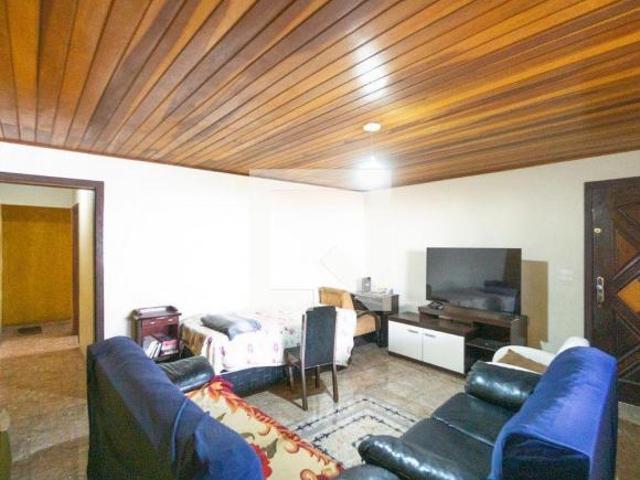 Casa à Venda Vila Carrão, 5 Quartos, 360 m2