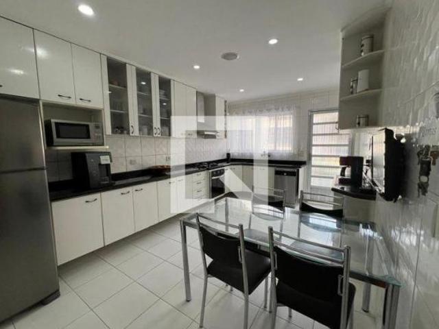 Casa à Venda Vila Constança, 3 Quartos, 257 m2