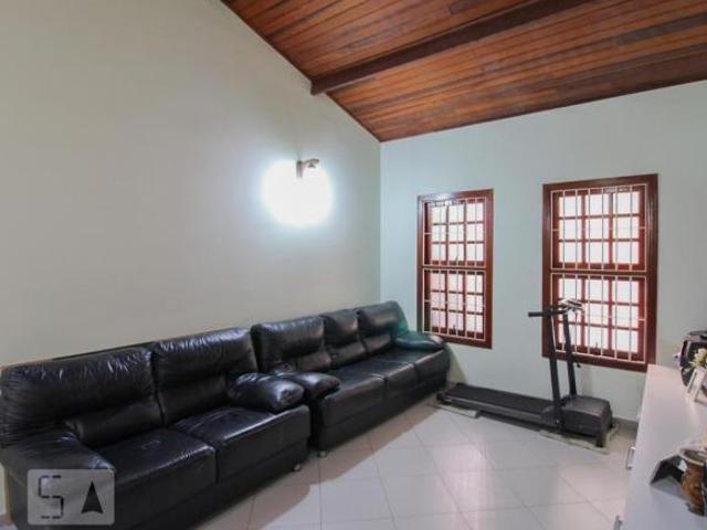Casa à Venda Vila Constança, 3 Quartos, 280 m² São Paulo