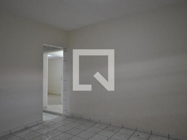 Casa à Venda Vila Constança, 2 Quartos, 140 m2
