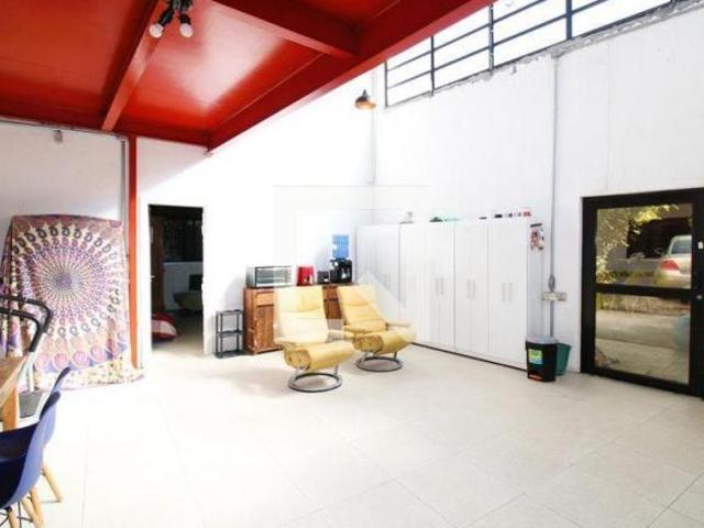 Casa à Venda Vila Constança, 2 Quartos, 176 m2