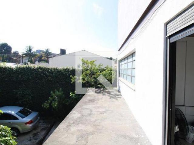 Casa à Venda Vila Constança, 2 Quartos, 176 m2