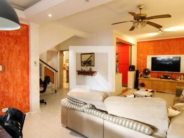 Casa à Venda Vila Constança, 2 Quartos, 300 m2