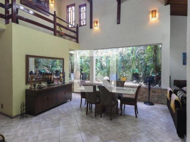 Casa à Venda Vila Constança, 4 Quartos, 192 m² São Paulo
