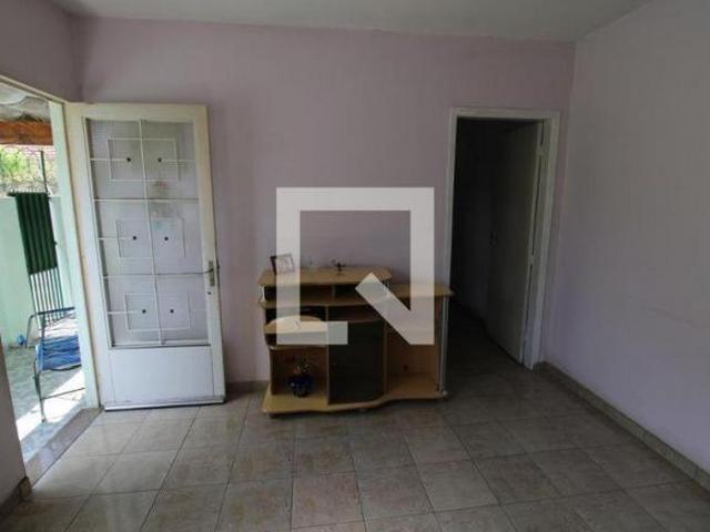 Casa à Venda Vila Constança, 4 Quartos, 130 m² São Paulo