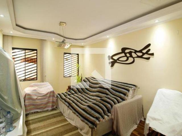 Casa à Venda Vila Constança, 4 Quartos, 137 m² São Paulo