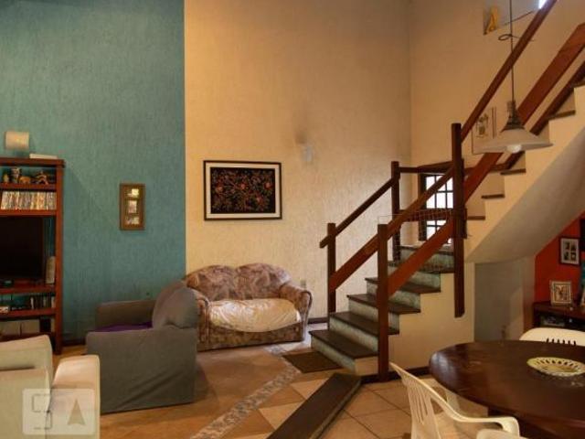 Casa à Venda Vila Constança, 4 Quartos, 210 m² São Paulo