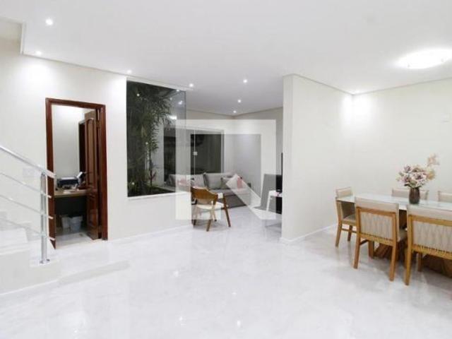 Casa à Venda Vila Constança, 4 Quartos, 300 m² São Paulo