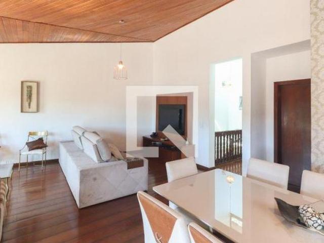 Casa à Venda Vila Constança, 4 Quartos, 325 m² São Paulo