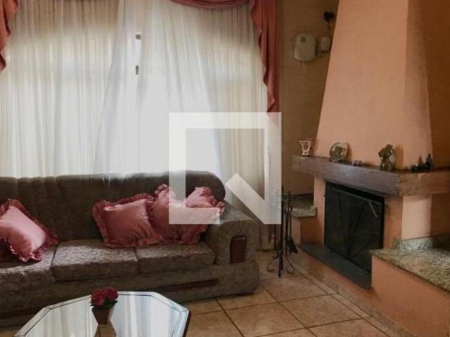 Casa à Venda Vila Constança, 5 Quartos, 336 m2