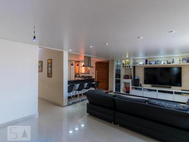 Casa à Venda Vila Dalila, 2 Quartos, 320 m² São Paulo