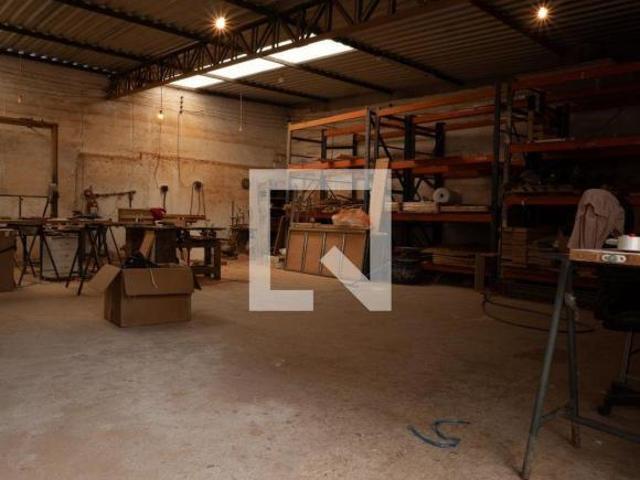 Casa à Venda Vila das Mercês, 2 Quartos, 500 m2