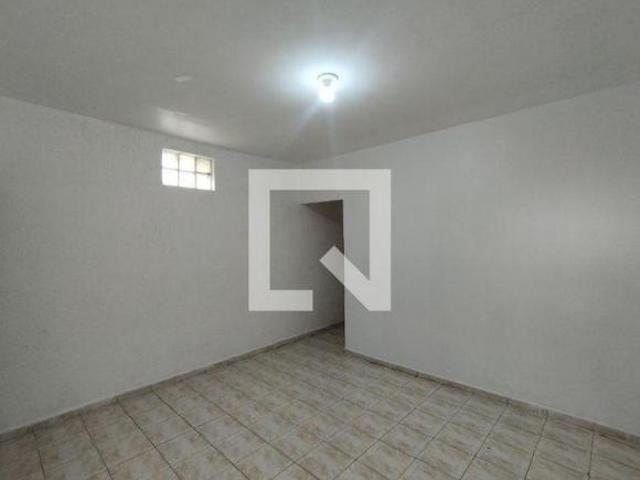 Casa à Venda Vila das Mercês, 2 Quartos, 100 m² São Paulo