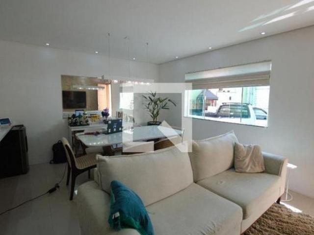 Casa à Venda Vila das Mercês, 3 Quartos, 120 m² São Paulo
