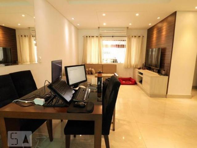 Casa à Venda Vila das Mercês, 3 Quartos, 135 m² São Paulo