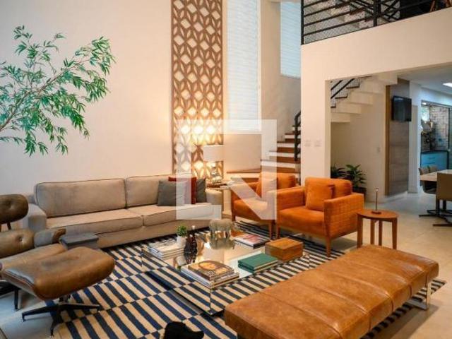 Casa à Venda Vila das Mercês, 3 Quartos, 255 m2