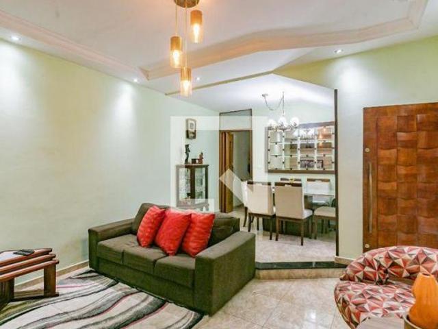 Casa à Venda Vila das Mercês, 3 Quartos, 280 m² São Paulo